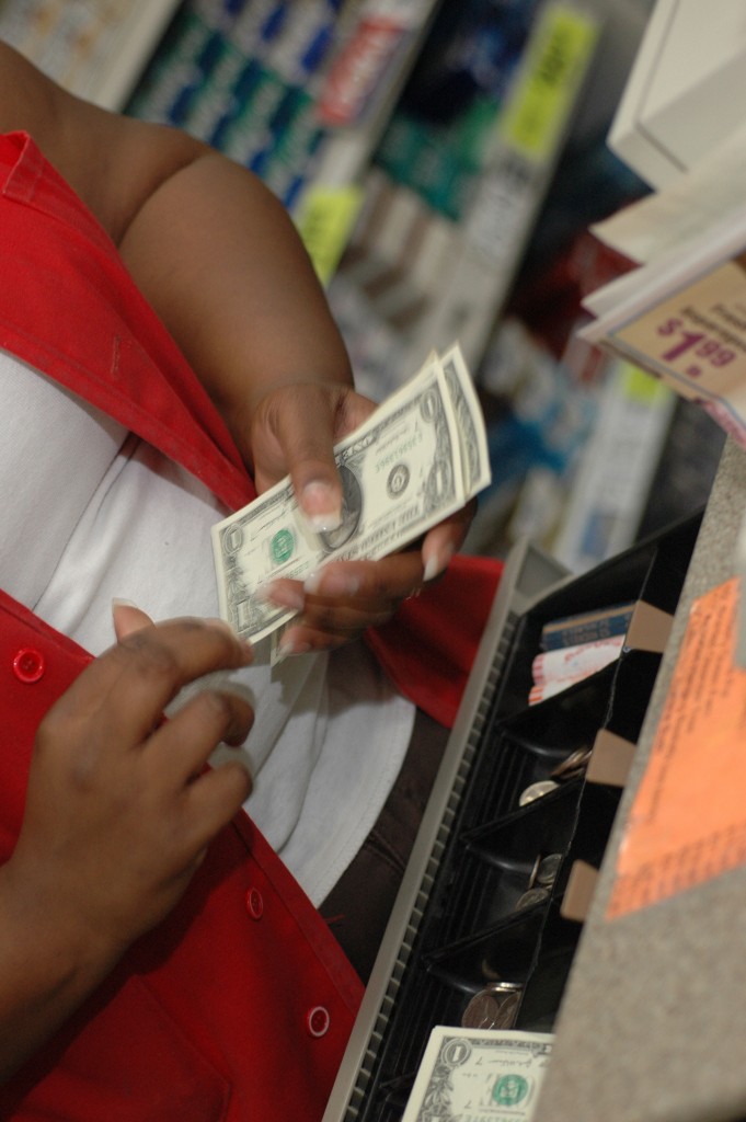 Protect against counterfeit bills | Alabama Retail Association